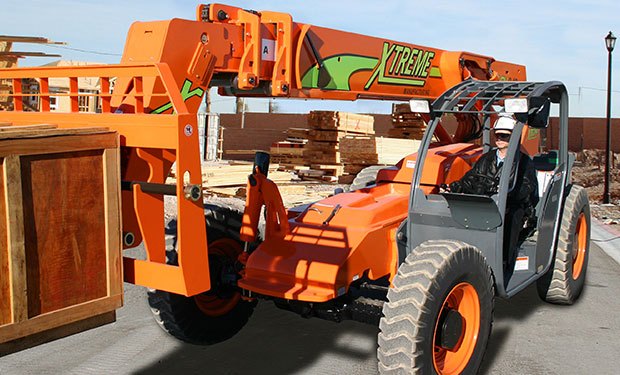 Xtreme Telehandlers | Xtreme Equipment | beplay官网中心Leavitt Machinery